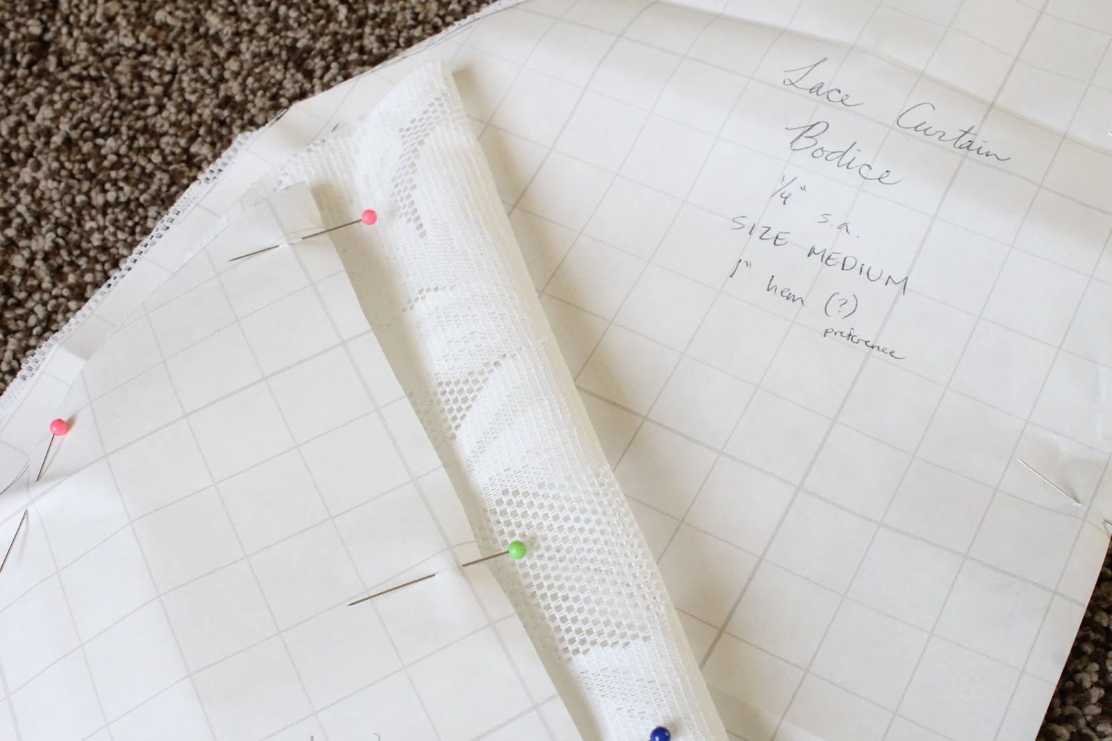 Tutorial: From Curtain to Crop Top | Sue's News