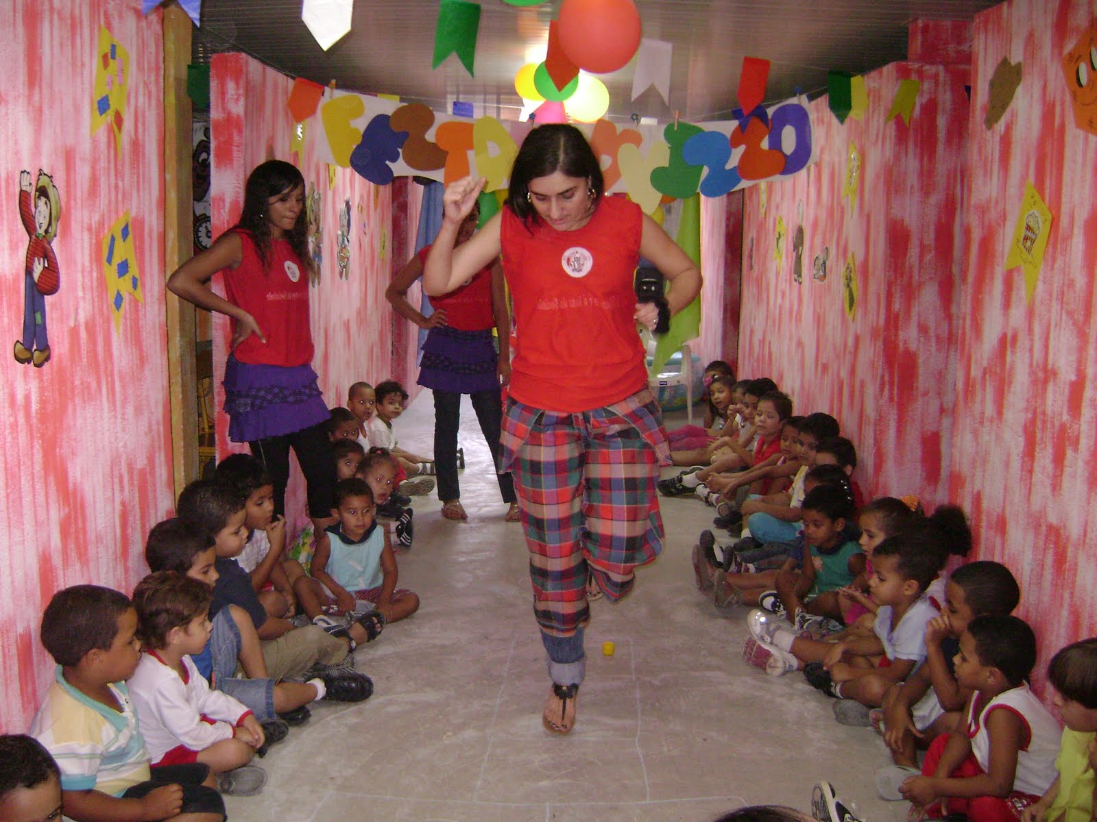 Espaço do aprender: Festa do Avesso