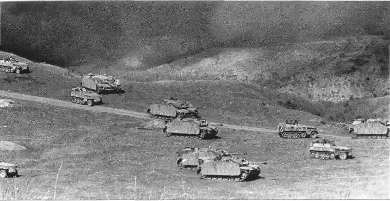 Tank battles of wwii - ladegpinoy