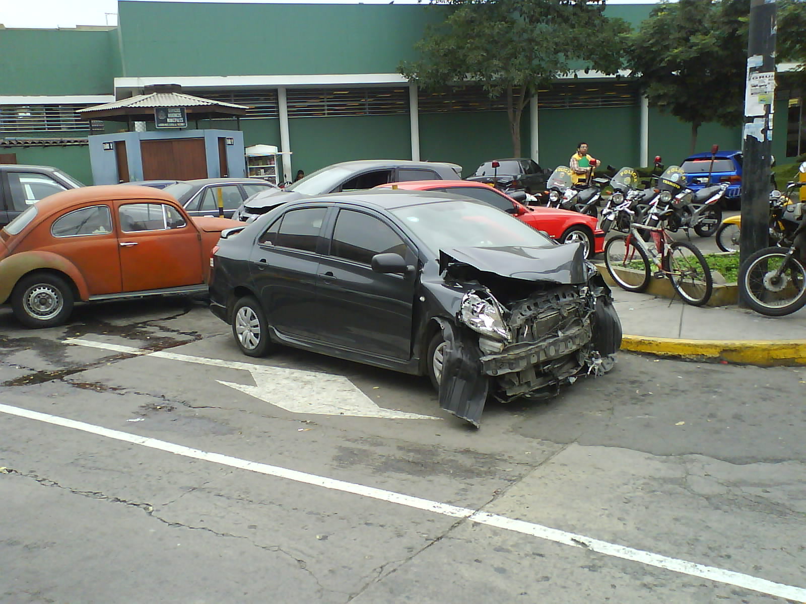 Autos Chocados y más autos