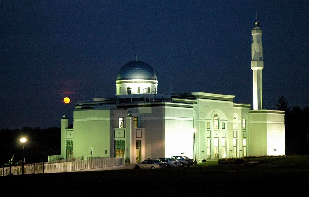 AHMADIYYA MOSQUE: Bait Ur Rehman - Silver Spring Maryland USA