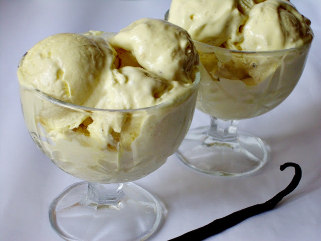 Inghetata de vanilie - CAIETUL CU RETETE