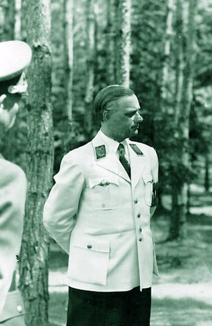 NAZI JERMAN: Foto Tokoh Third Reich dengan Seragam Putih Musim Panas ...