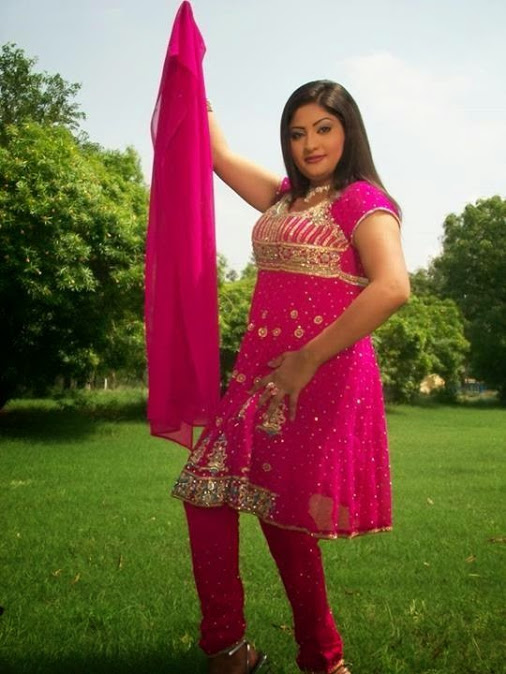 All Pashto Showbiz: Pashto Showbiz Actress Salma shah Hot HD Wallpapers