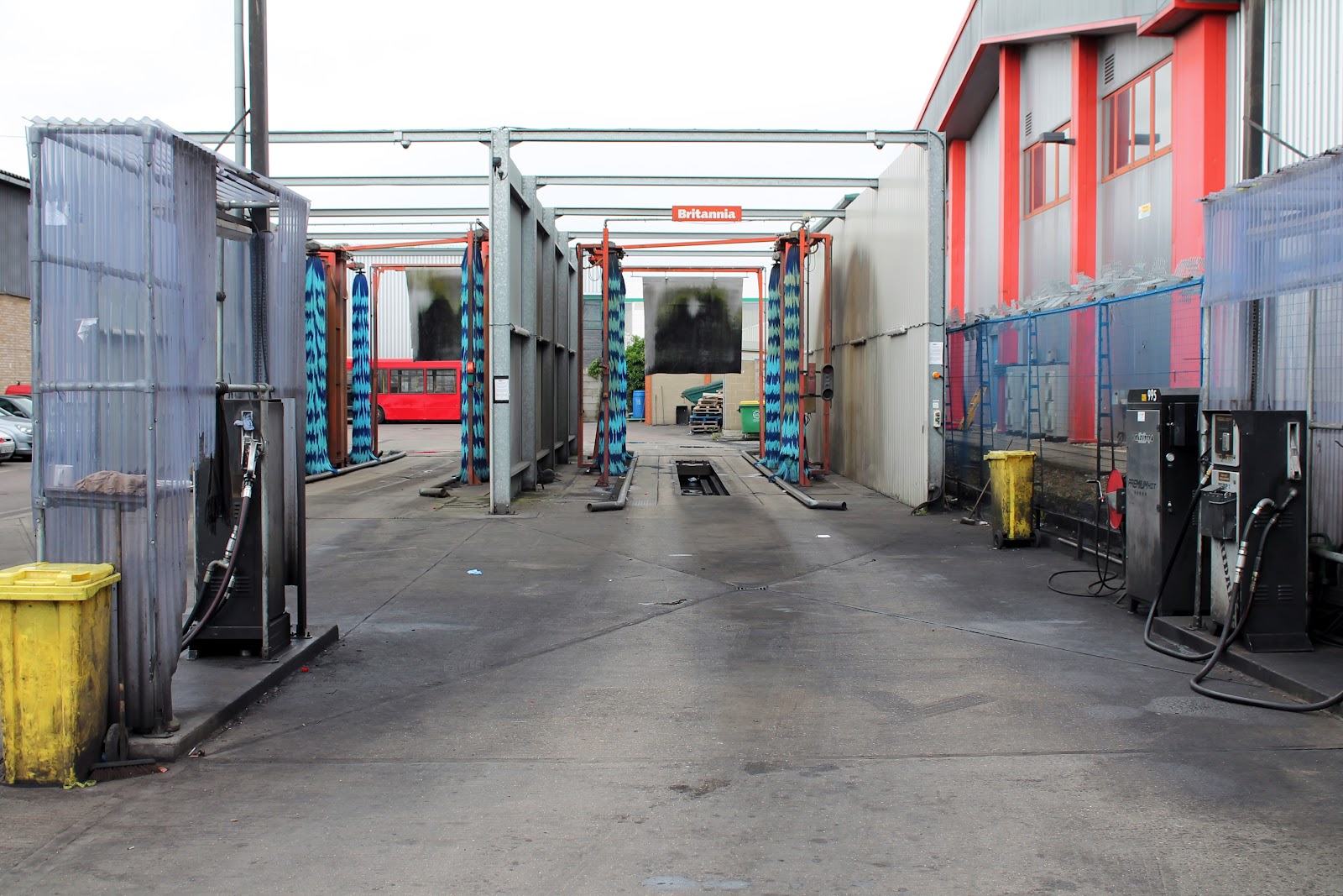 The Circle of London : Metrobus Croydon Garage [C]