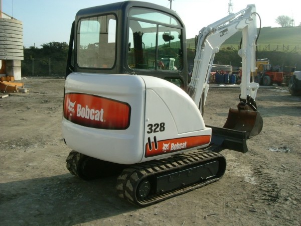 MiniExcavatoare BOBCAT 328D second hand vanzari 2.9t 2005 Pret 12.500 Euro