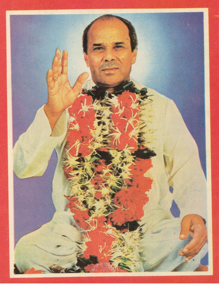 Sadguru Swami Nikhileshwaranand ji maharaj and his disciples