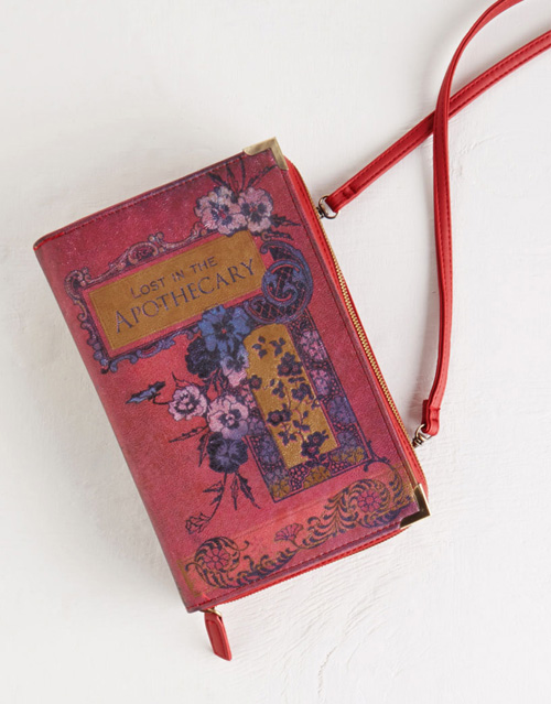 My Owl Barn: Vintage Book Shaped Handbags