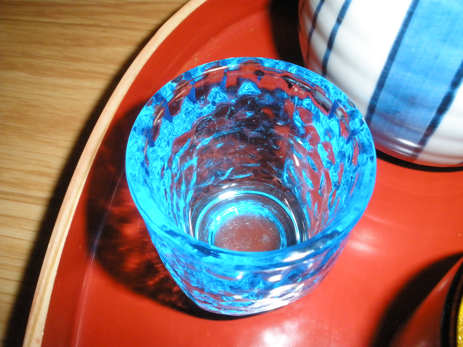 Hoohokekyo: Copos de sake