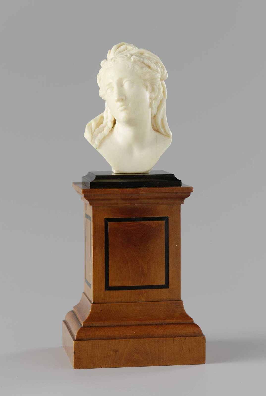 Spencer Alley: Bust Studies