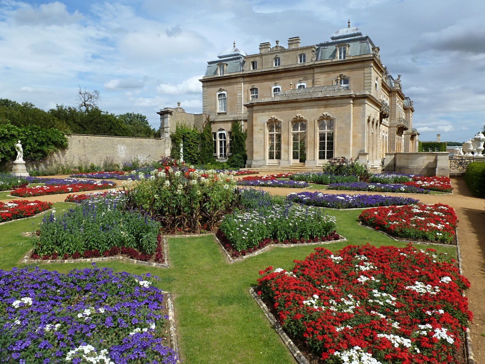 "By Stargoose And Hanglands": Wrest Park