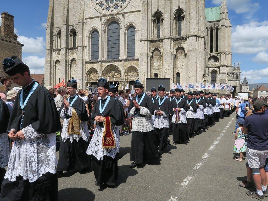 New Liturgical Movement: Highlights from Day Three of the 2017 Chartres ...
