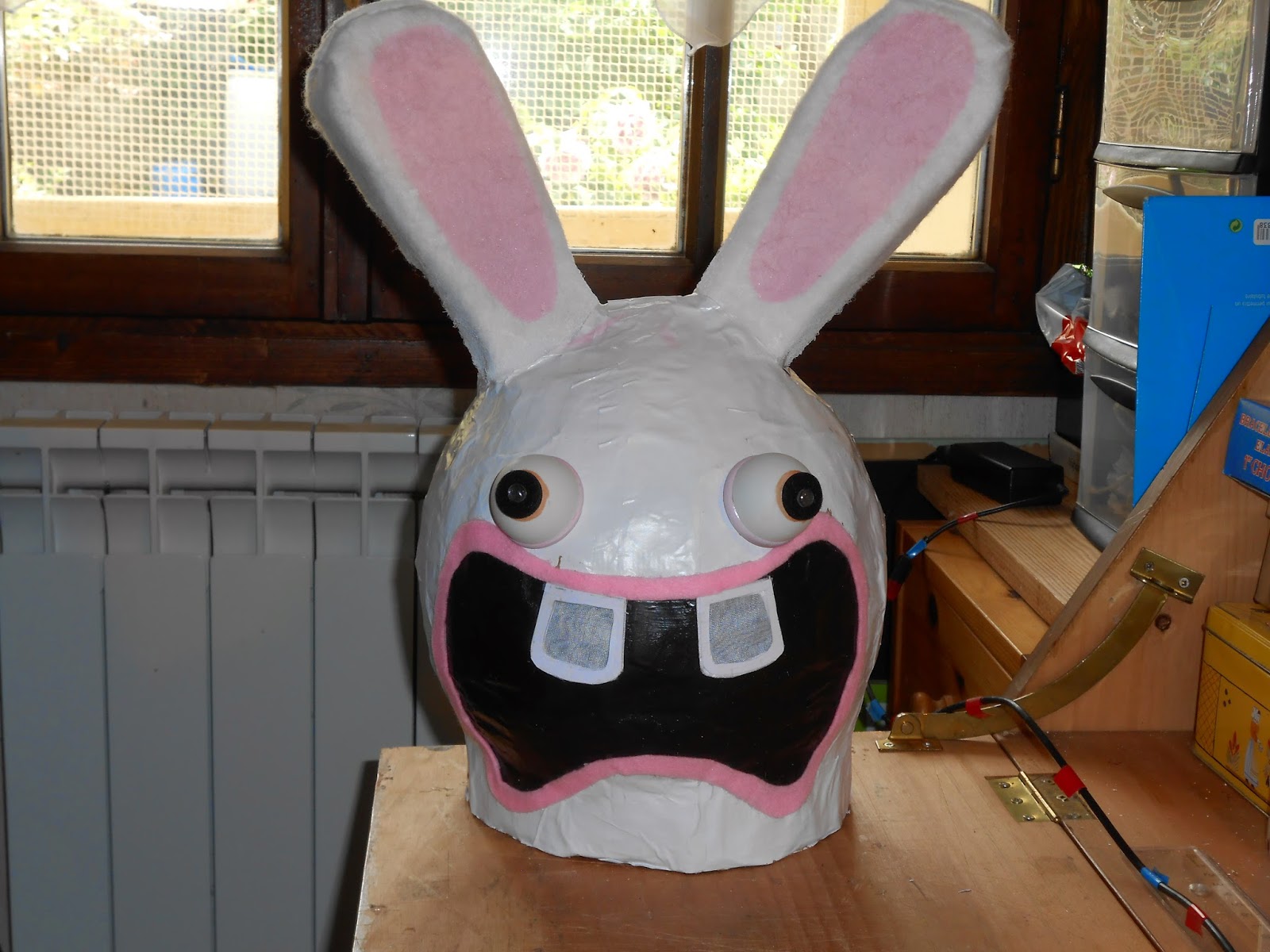 CRÉATION ET ANIMATION: Tête de lapin crétin