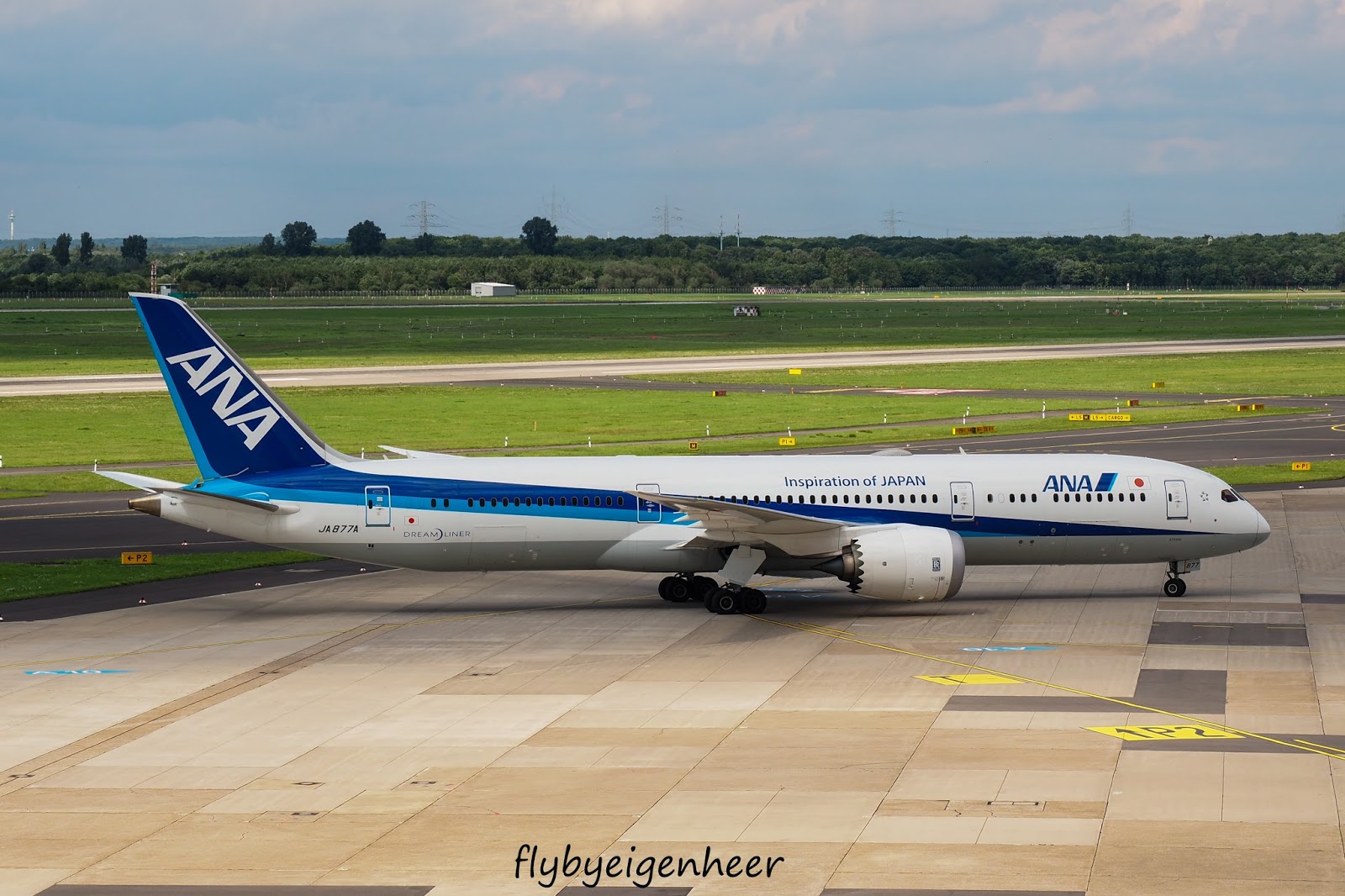 FLUGZEUGE: JA877A Boeing B787-9 Dreamliner B789 > ANA / Düsseldorf