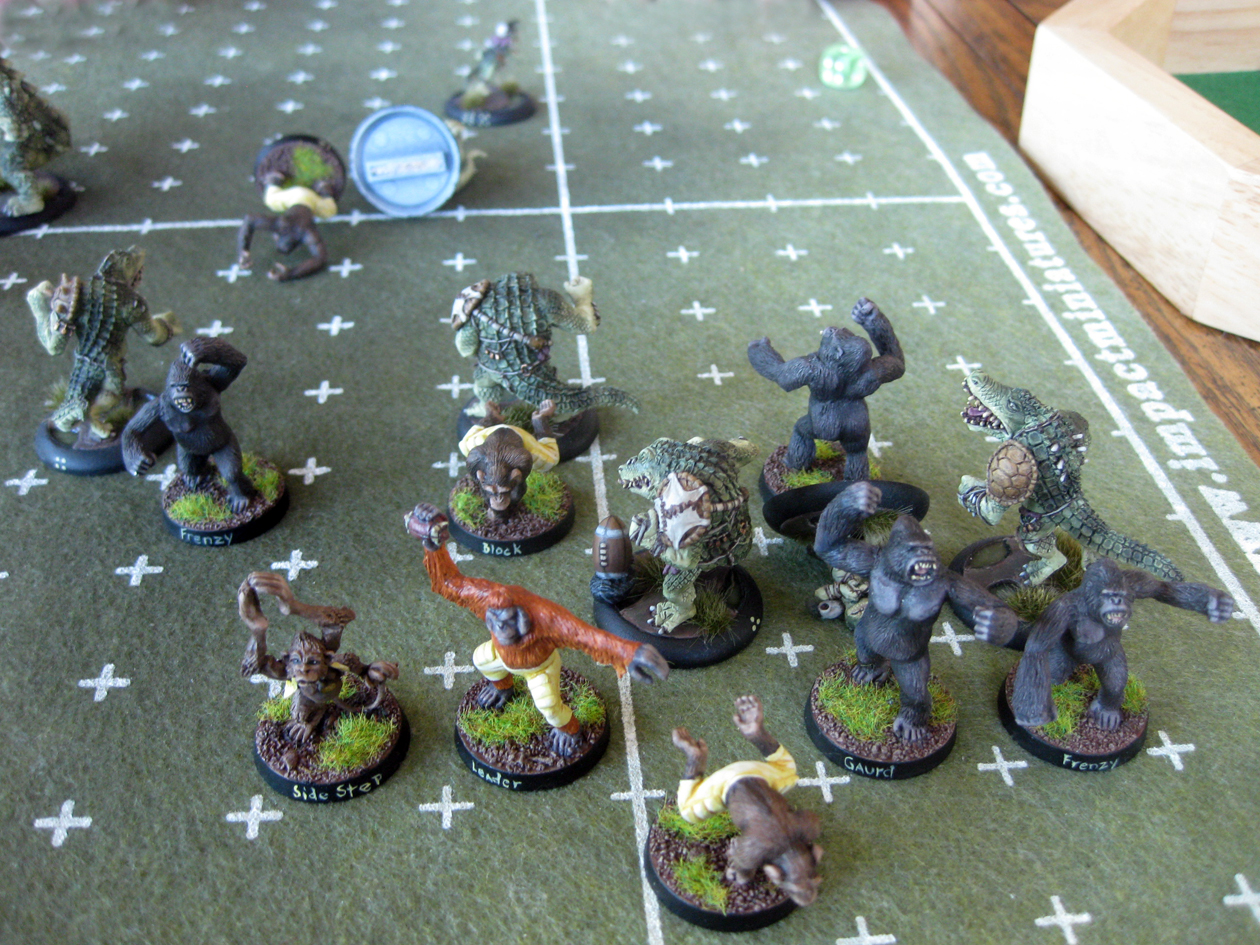 Laughing Ferret: The Turkey Bowl 2012: Godzilla v. King Kong: The ...