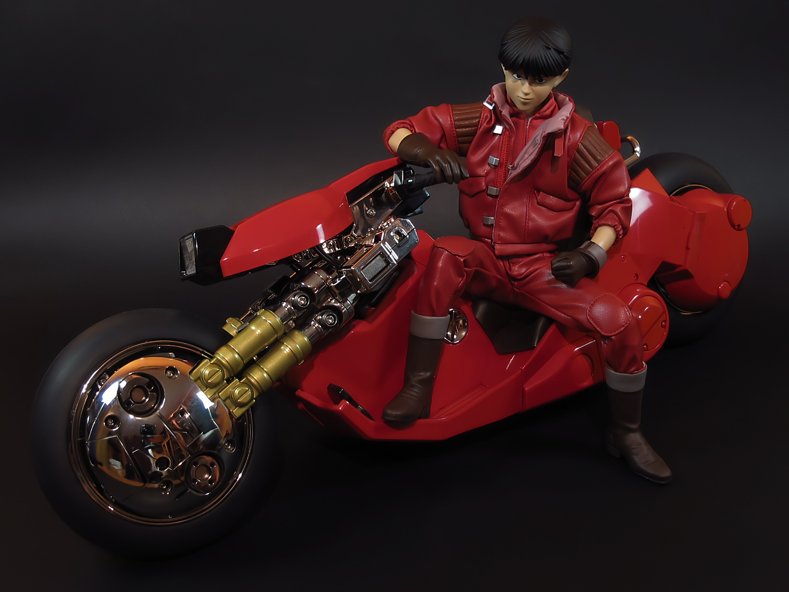 SHIN GOKIN: KANEDA'S BIKE & SHOTARO KANEDA BY BANDAI & MEDICOM TOY
