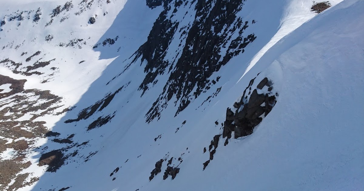 TARMACHAN MOUNTAINEERING: POINT FIVE GULLY