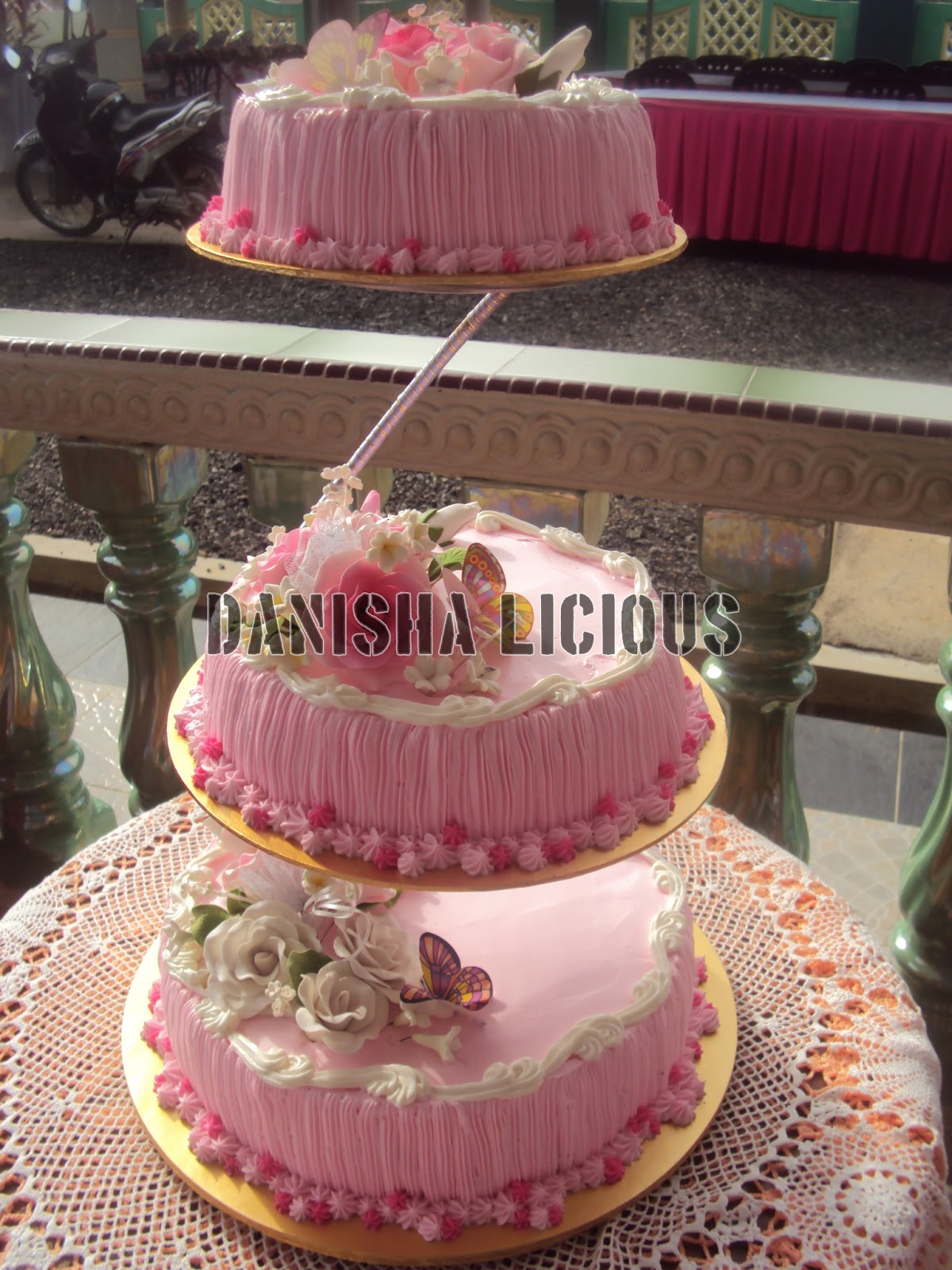 Danisha_Licious Cake House