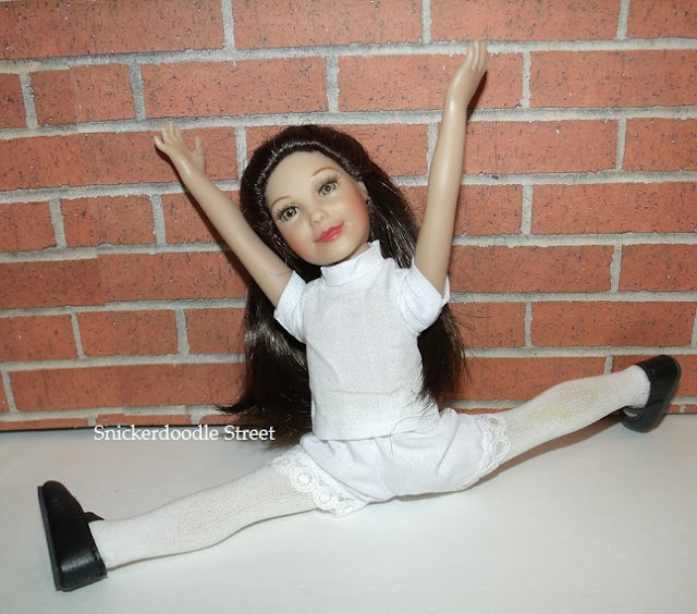 SNICKERDOODLE STREET: *REVIEW* Emmaline Dream Doll - Ginger Brook Hollow