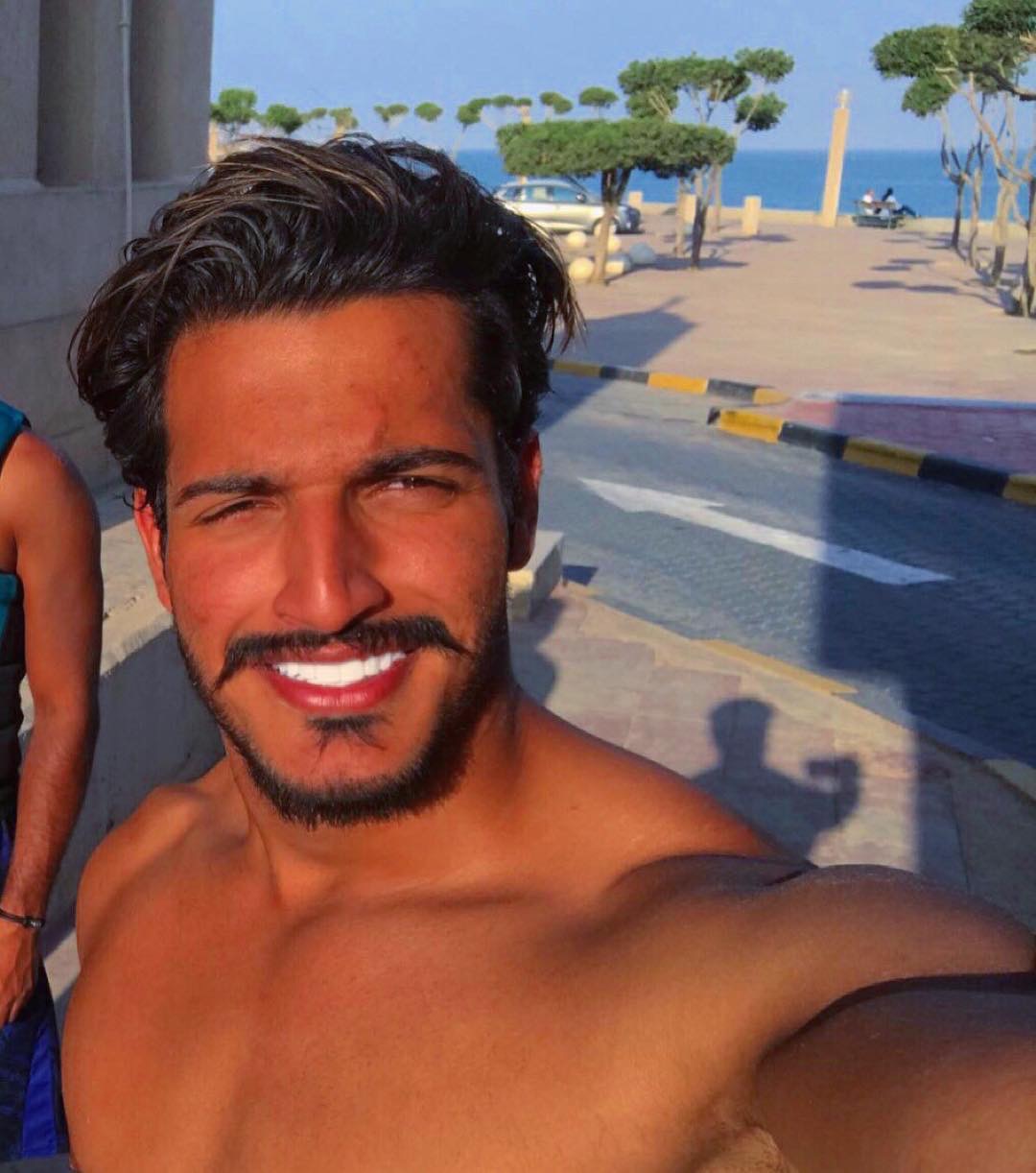 Kuwaiti Men Are So Handsome : August 2018