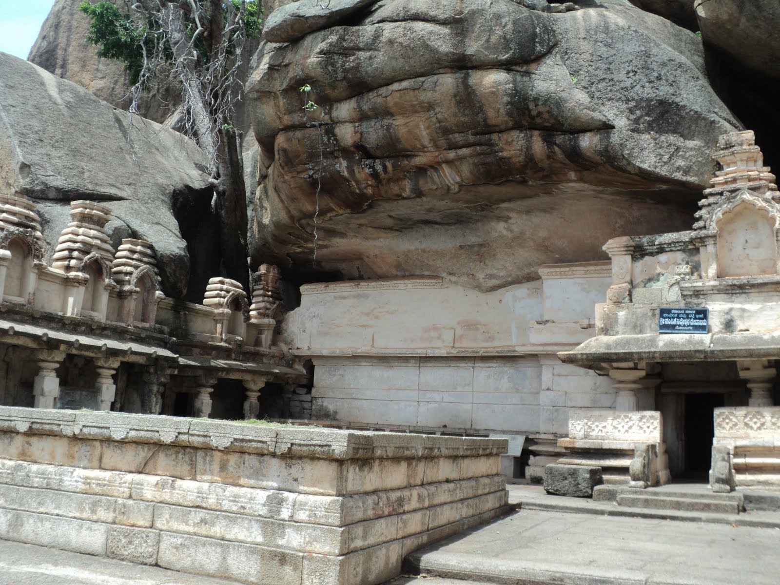 Road trips - Bangalore.: 57) Vani vilas Sagara Dam (Marikanive ...