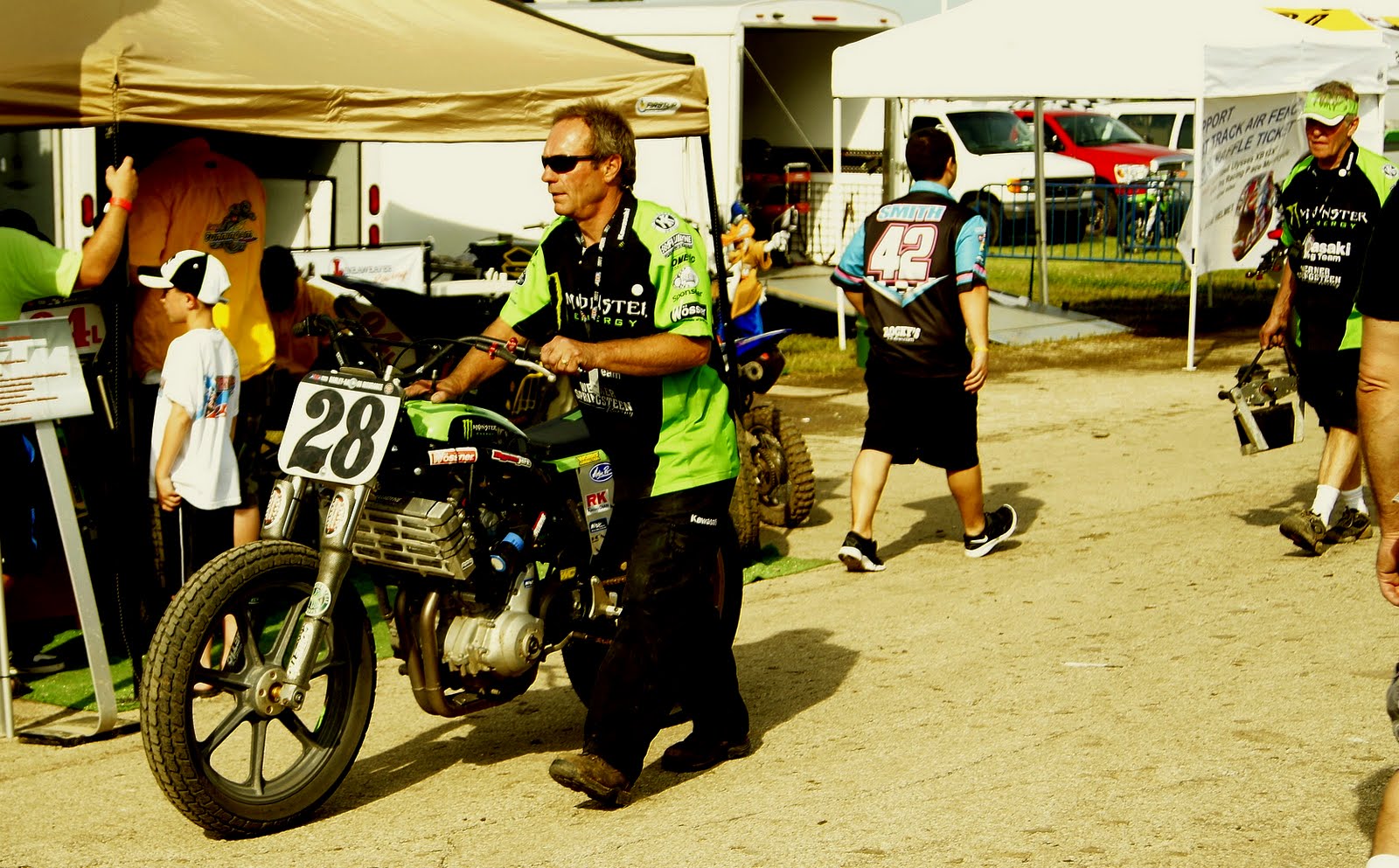 Stu's Shots R Us: AMA Flat Track: Kaw Tales & Noise Makers From the ...
