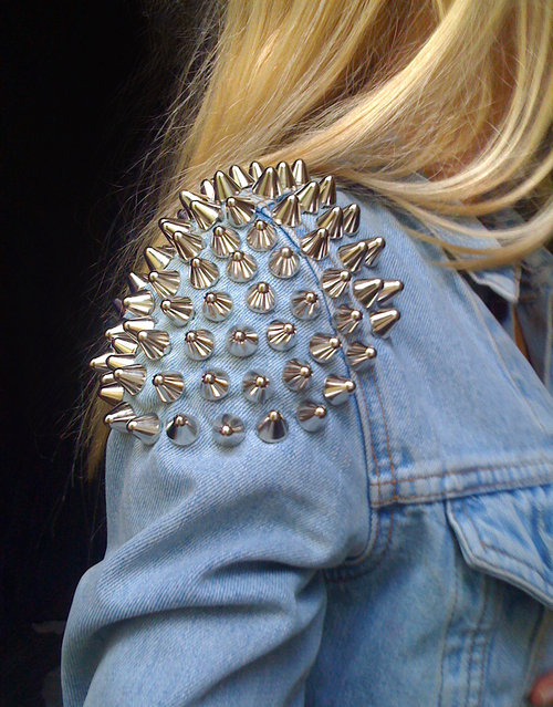 Seu jeito jovem de ser!: Spikes, virou moda!