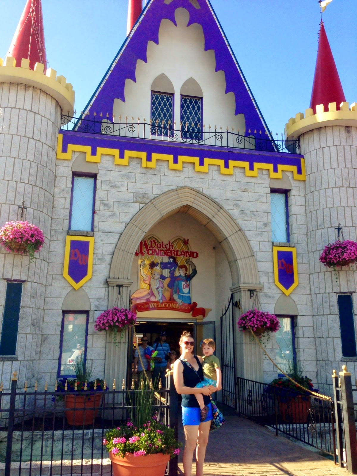 Princess of Taylor: Tons of fun at Dutch Wonderland!