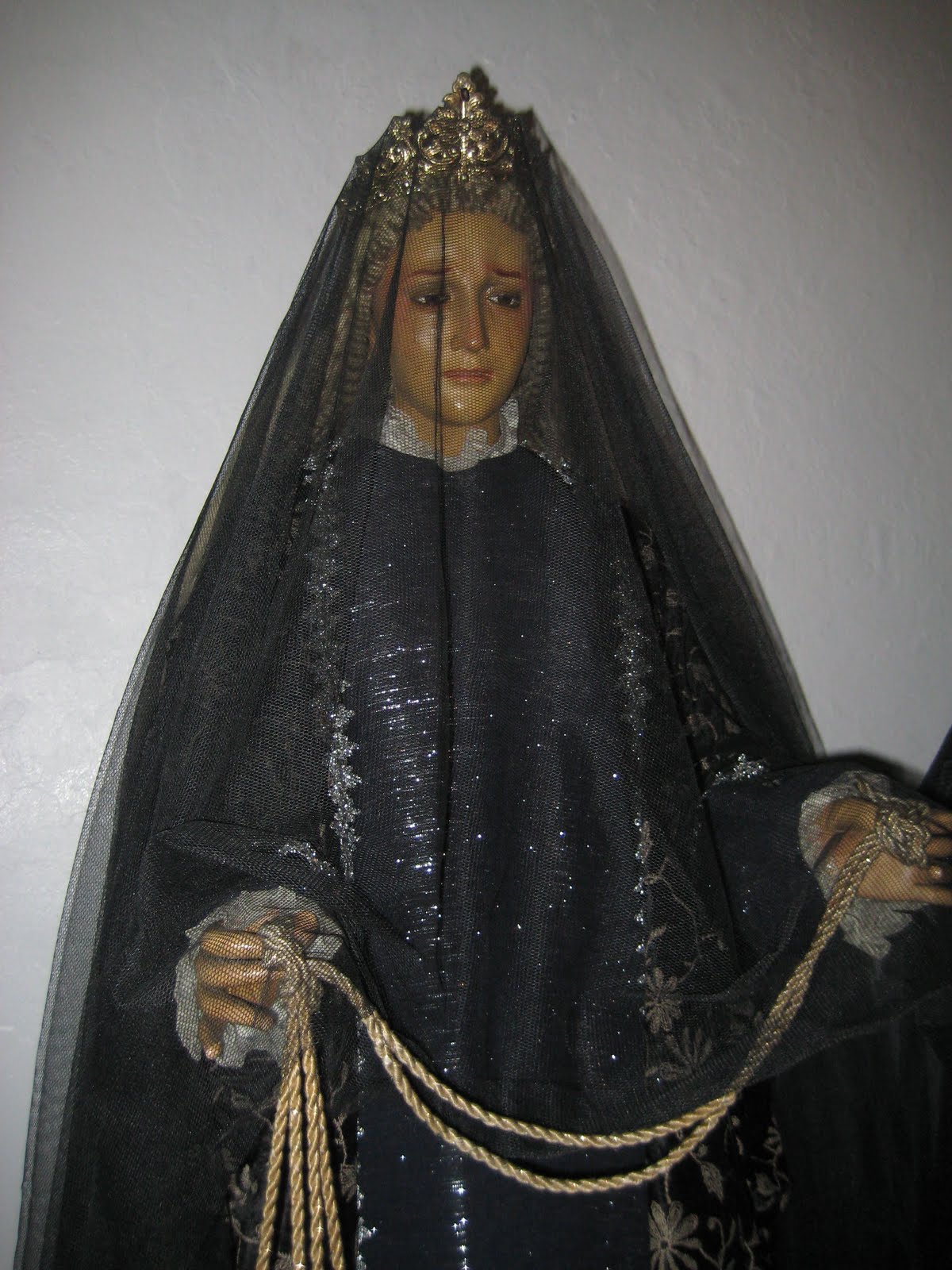 sense of the sacred: Exhibit in San Agustin Church