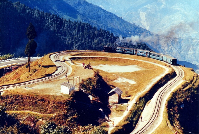 Tourist Attraction India: Darjeeling : A Beautiful Place