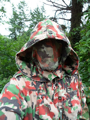 Four Bees: M 70 Swiss Alpenflage Jacket & Backpacks, Model 57/70, Model ...