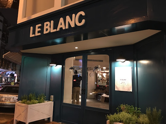 a hungry girl's guide to taipei: western/steak: i recommend LE BLANC