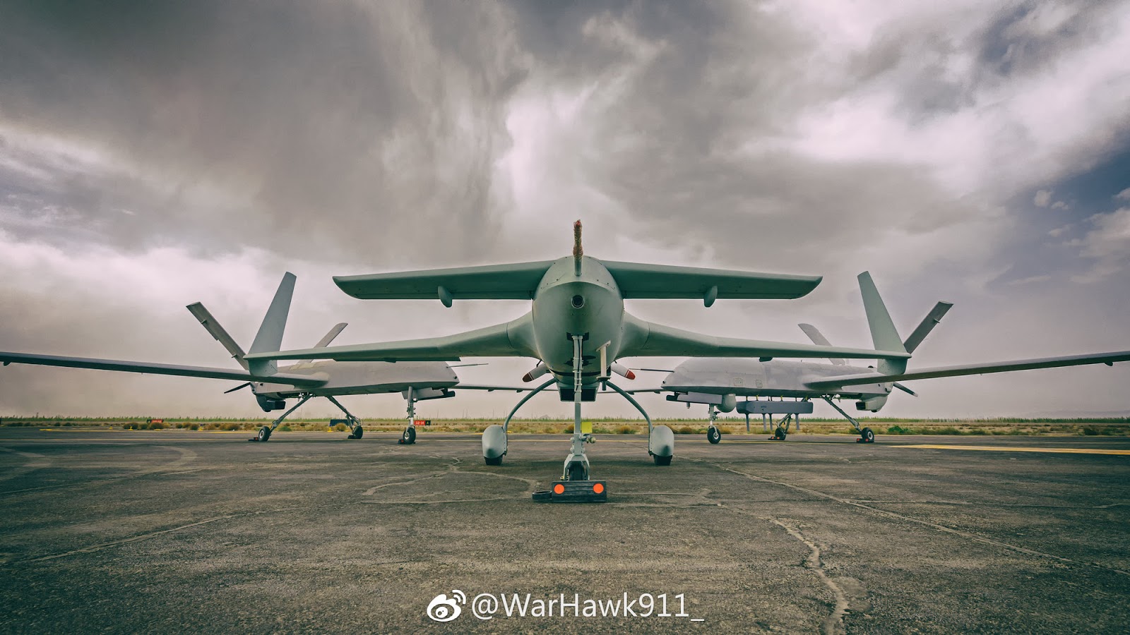 China Defense Blog: Photos of the day: ALIT CH-4 ELINT variant UCAV