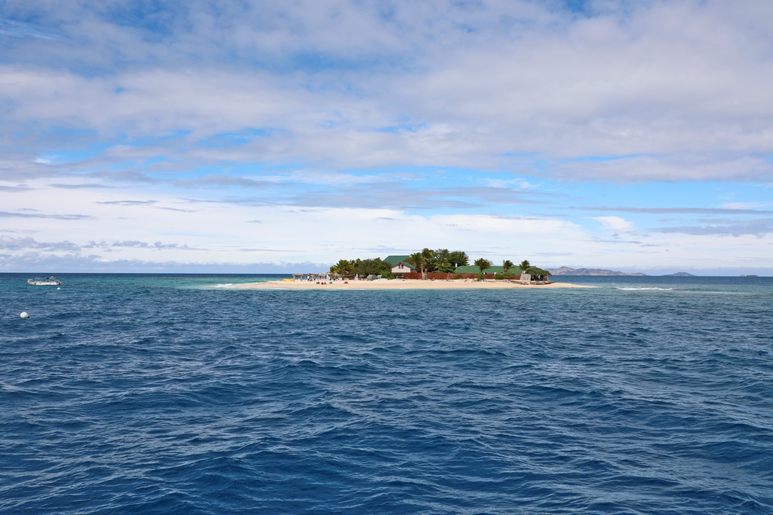 小太陽: 斐濟時光 • Bula Bula(4) – 赤足印記@Barefoot Manta Island Resort