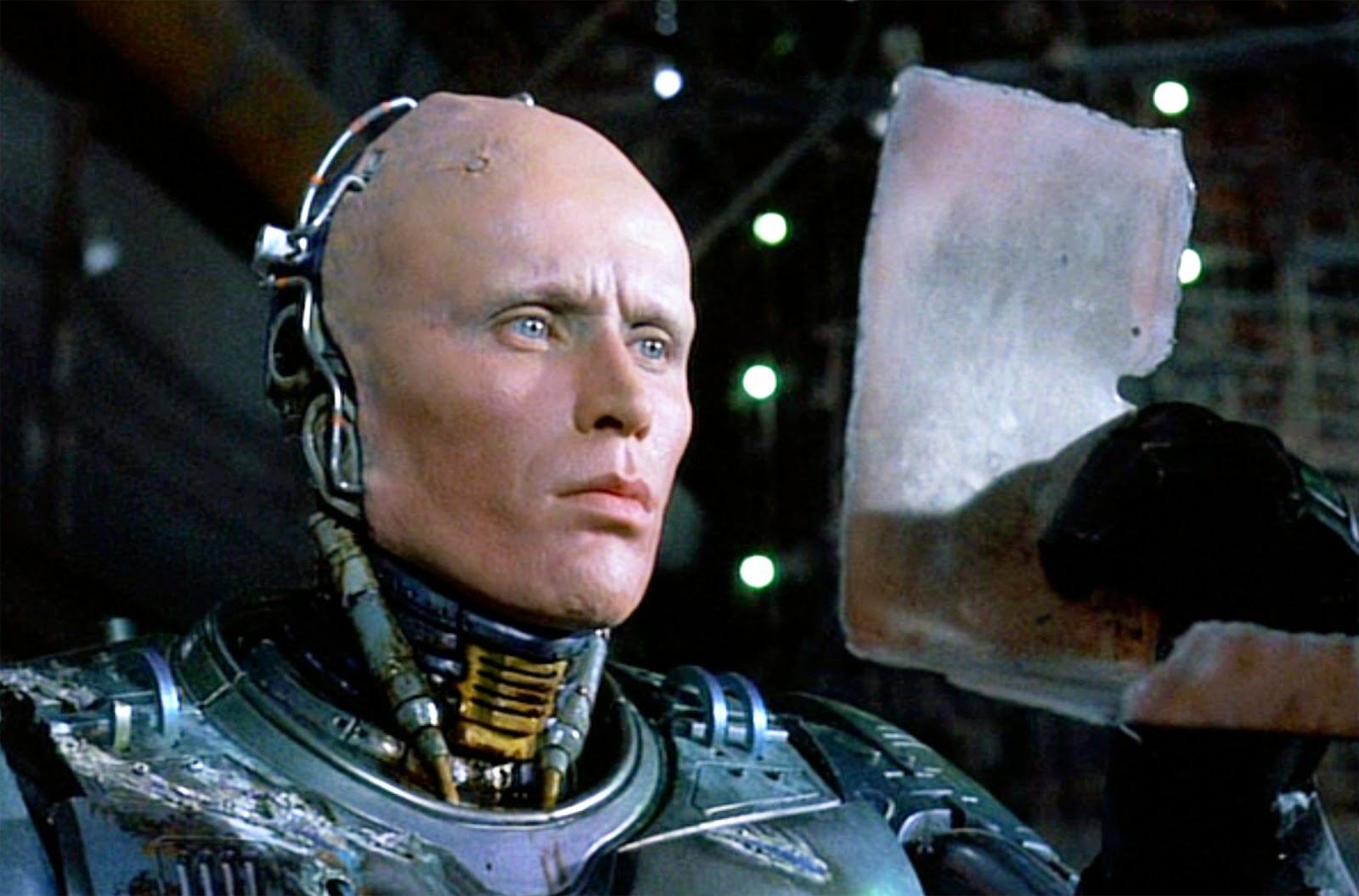 1/6 Hot Toys: RoboCop - Alex Murphy unmasked (Battle Damaged) - Page 4