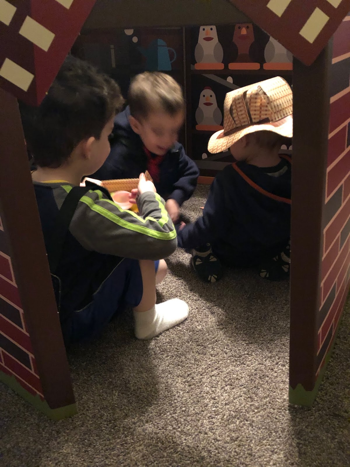 Top Notch Material: Sharingland has the Windmill Farm Playhouse your ...