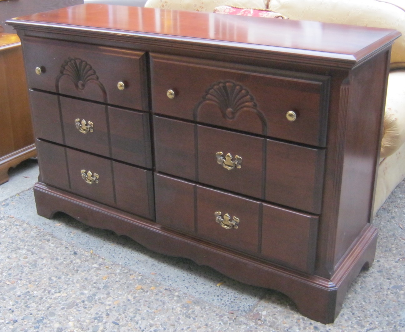Uhuru Furniture & Collectibles: Chest of Drawers & Dresser w/Cockel ...