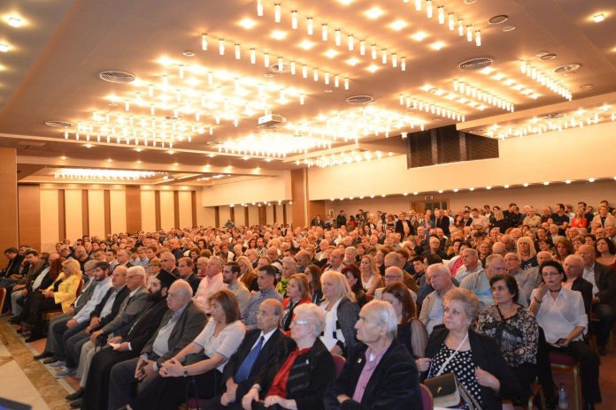 o iakxos : Ο ΠΑΝΙΚΟΣ ΤΩΝ ΚΑΡΑΜΗΤΡΩΝ ΚΑΙ Η "ΕΞΥΠΝΗ ΠΟΛΗ"