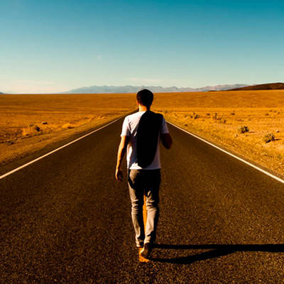 Georgina Thompson: ¿QUIEN PUEDE SENTIRSE REALIZADO?