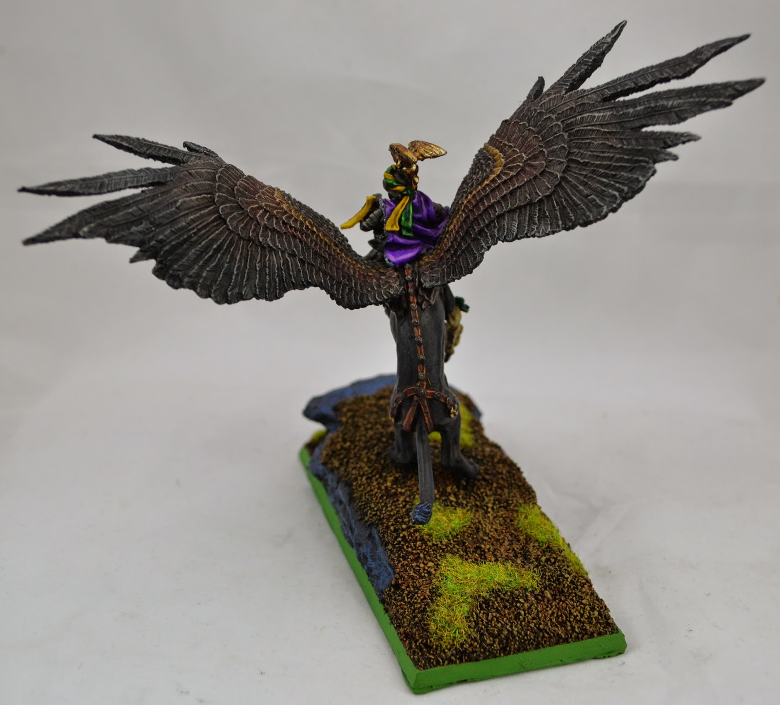 The Hoodling's Hole: The Birdie and The Emperor