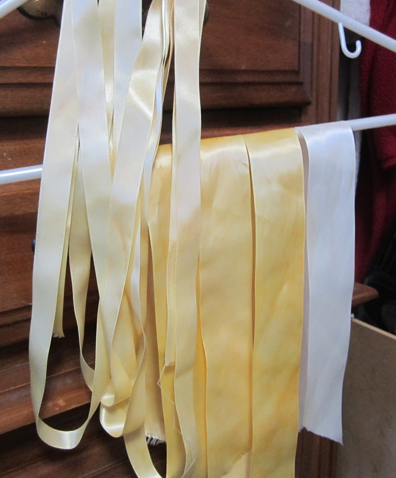 Ravings of a Mad Crafter: Dyed Ribbon