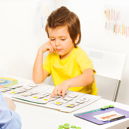 Tout savoir sur l'utilisation des supports visuels en autisme