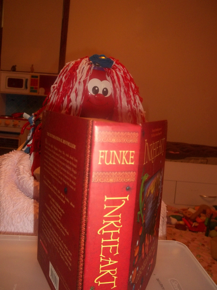 Meep Meep Roar Meep: Statue