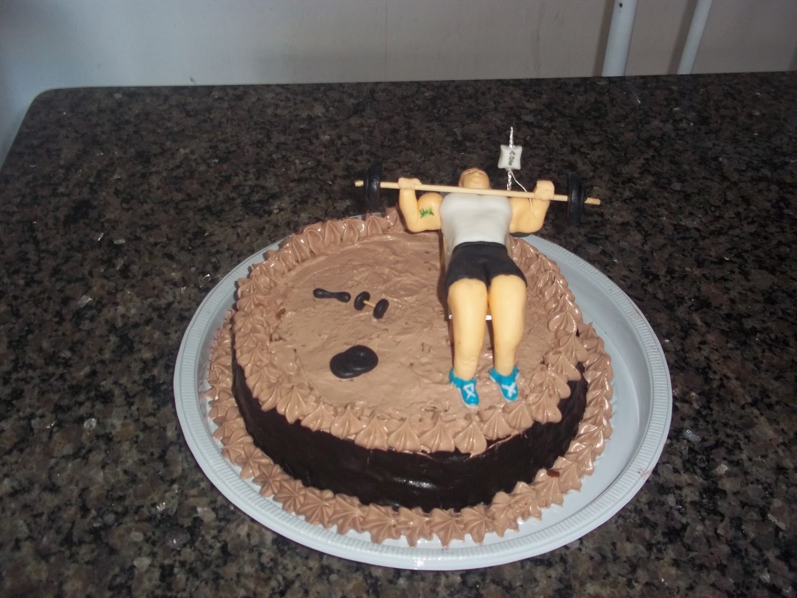 Paulo Designer Cakes: Bolo Bombado