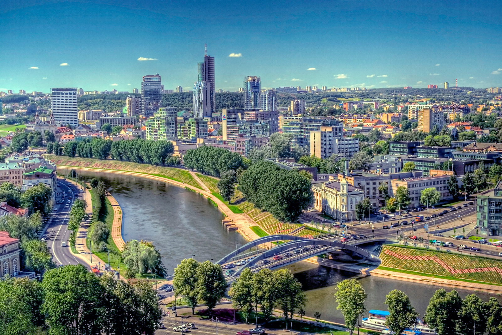 Z CIEKAWOŚCIĄ PRZEZ ŚWIAT: LITWA