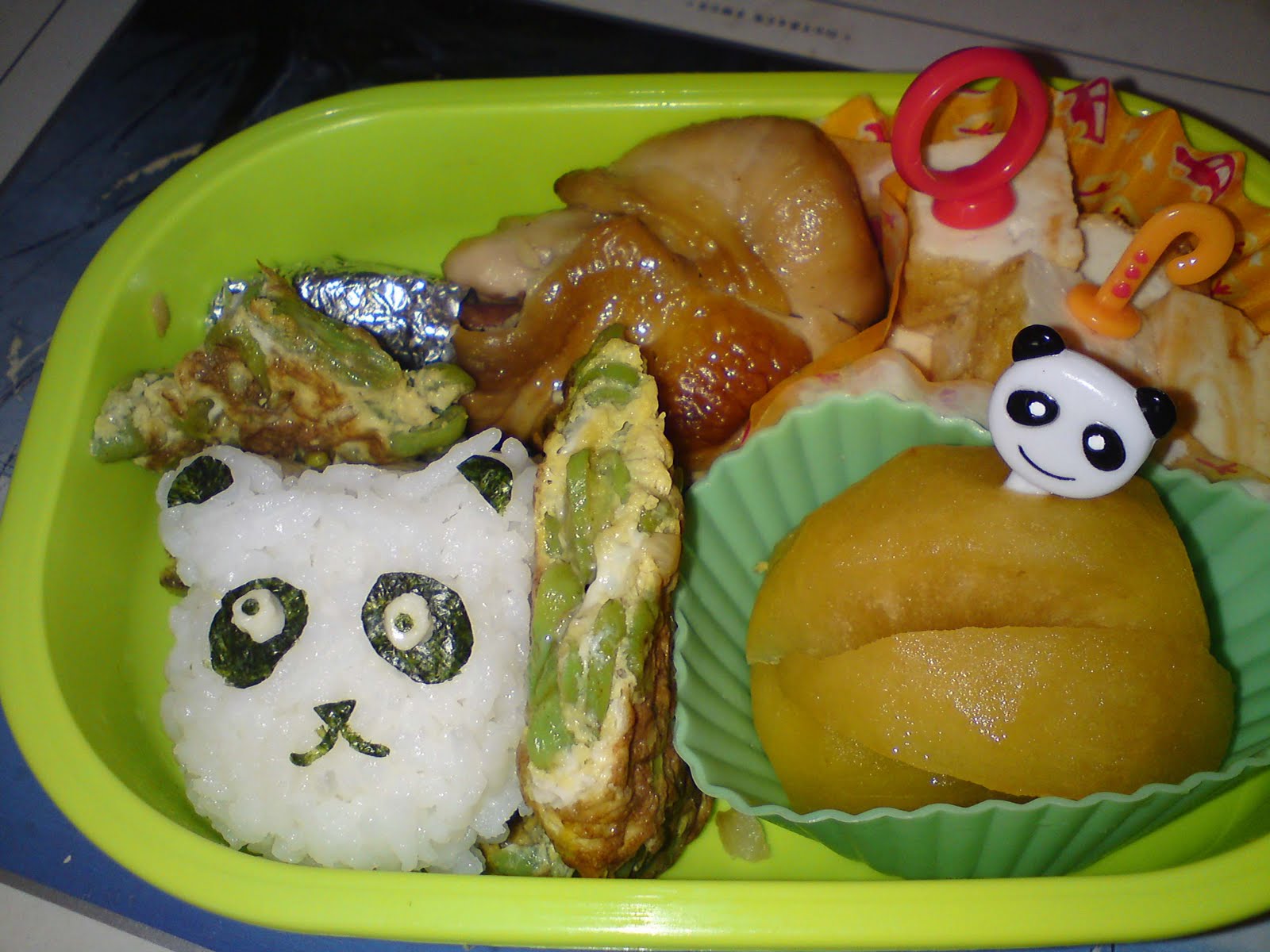 Dragonfly Bento Box: Panda