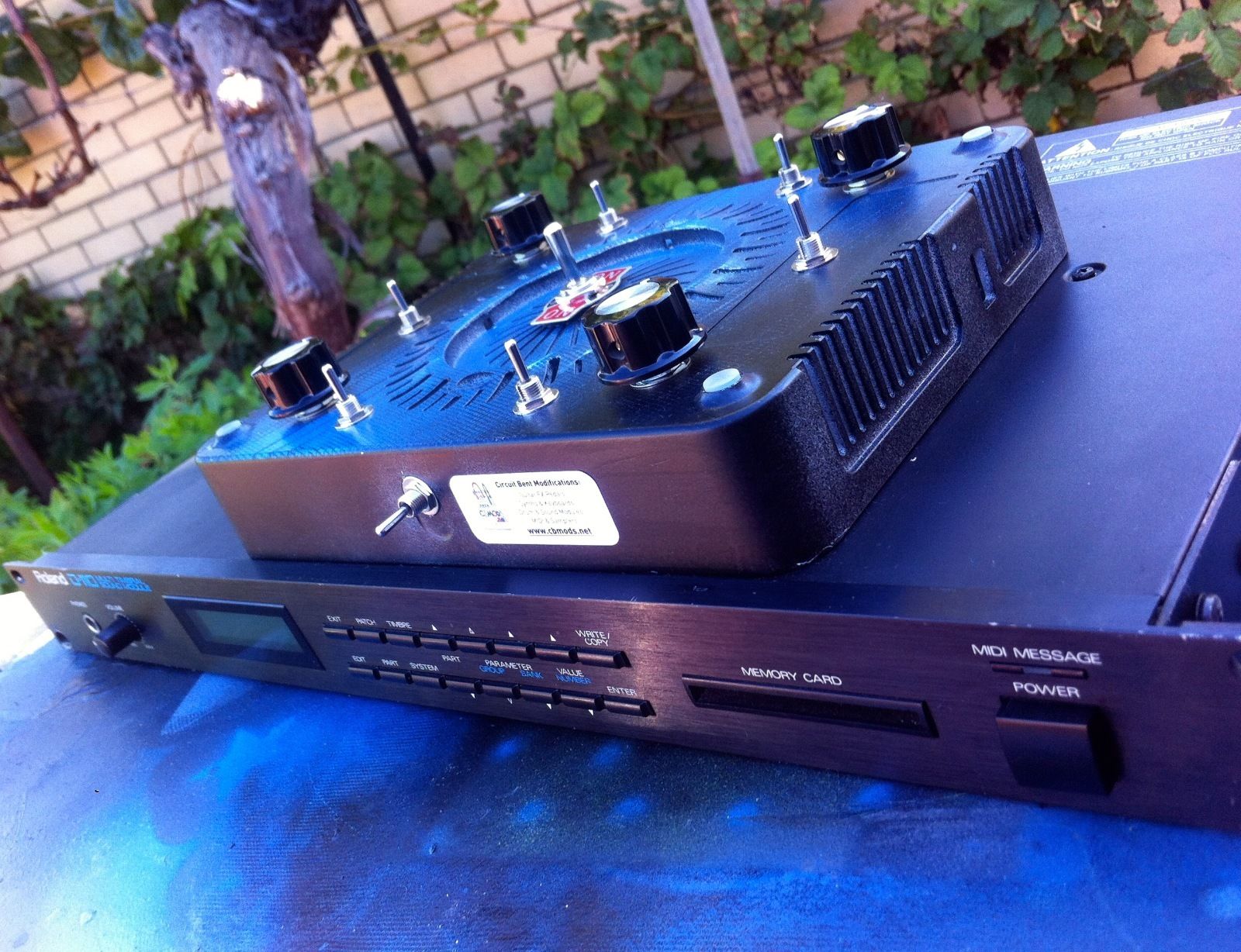 MATRIXSYNTH: CBMods Circuit Bent Roland D 110 Multi Timbral MIDI Sound ...