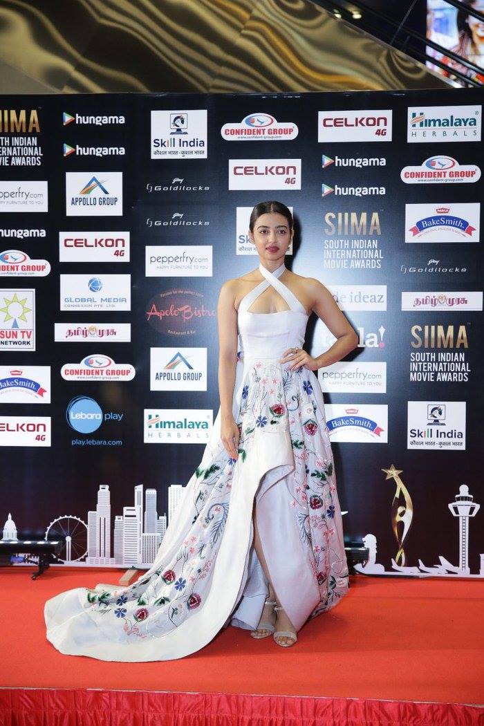 SIIMA 2016 Awards Event Photos - Latest Movie Updates, Movie Promotions ...
