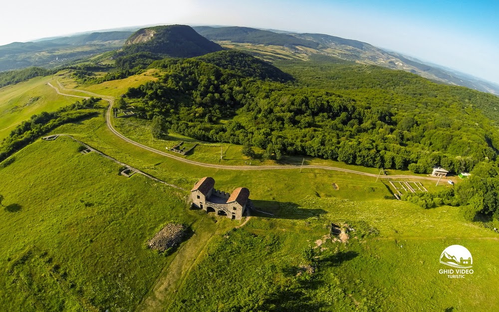 Foto travel: Castrul roman de la Porolissum, văzut de sus