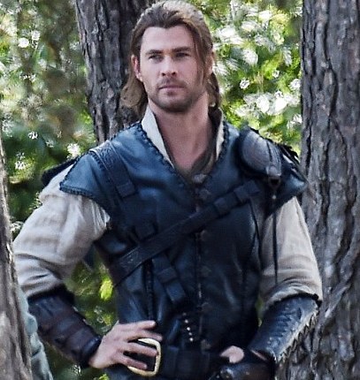 SNEAK PEEK : "The Huntsman" - Leaked Set Images